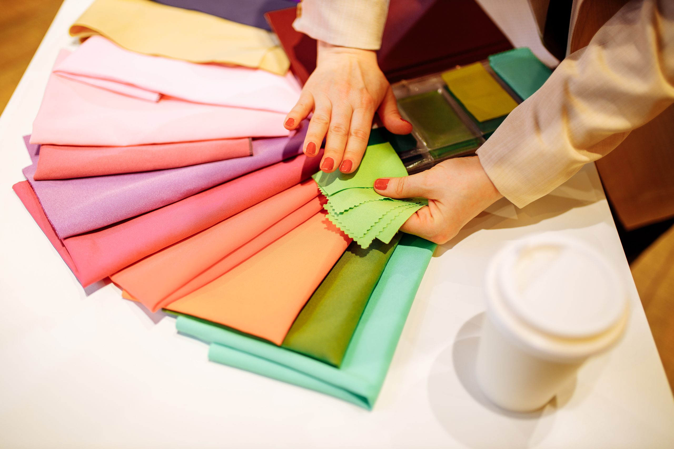Personal Stylist Duties, Responsibilities & Salary